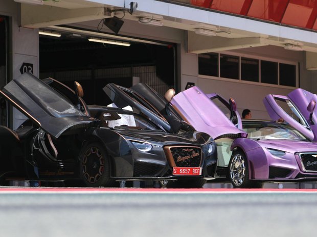 85 luxury cars for sale by dealers in Spain | JamesEdition