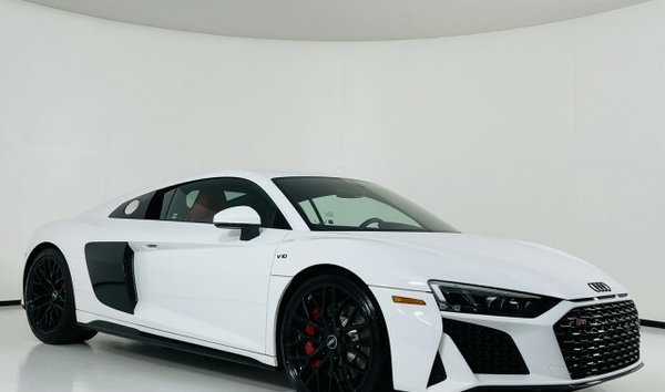 Audi R8 for sale | JamesEdition