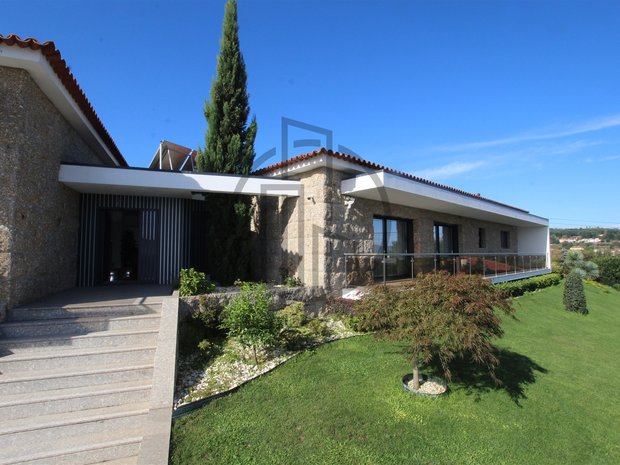 Luxury homes for sale in Vila Nova de Sande, Braga, Portugal | JamesEdition