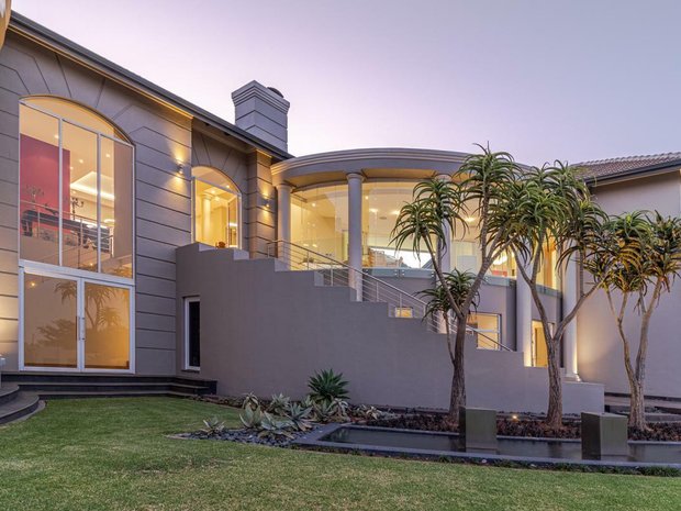 Luxury homes for sale in Featherbrooke Estate, Krugersdorp, Gauteng ...