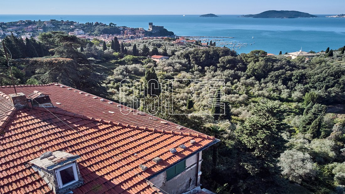 Historic Villa Of Wide Square Footage With Private In Lerici, Liguria ...