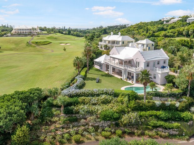 Luxury waterfront homes for sale in Bermuda | JamesEdition