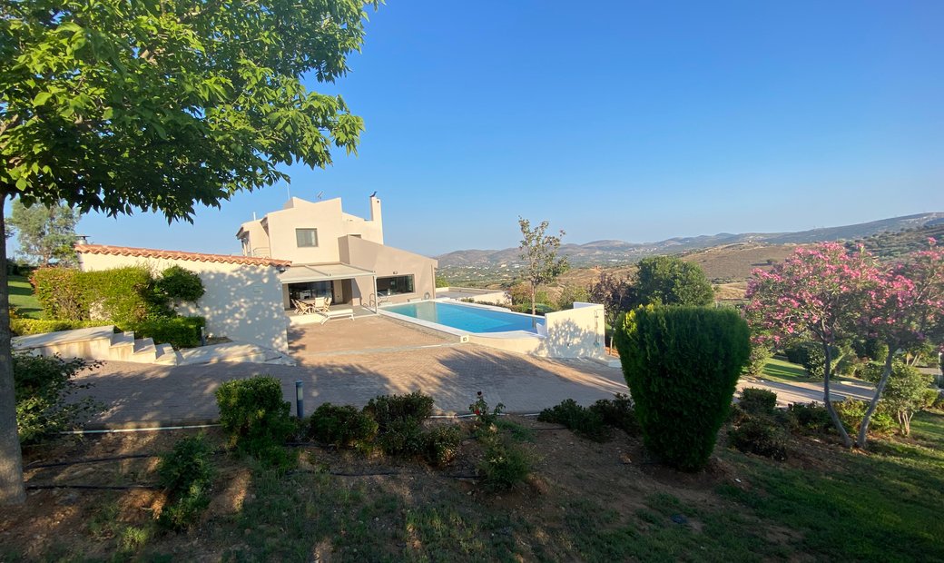 Minimal Villa With Swimming Pool In The Countryside, 40' From Athens In ...