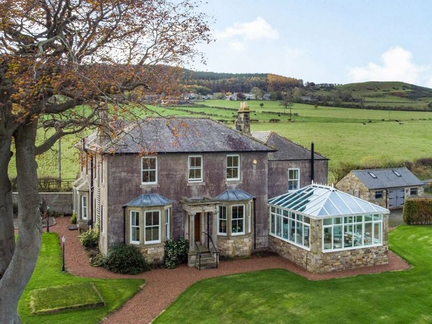 Maisons de luxe à vendre à Newtown, Angleterre, Royaume-Uni | JamesEdition