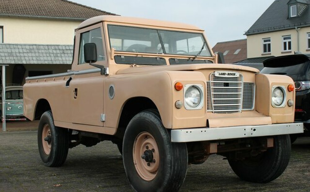 Land Rover 109 Series