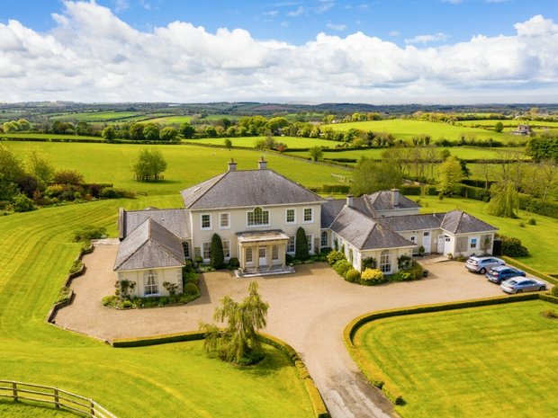 Casas de lujo en venta en Grangecon, County Wicklow, Irlanda | JamesEdition