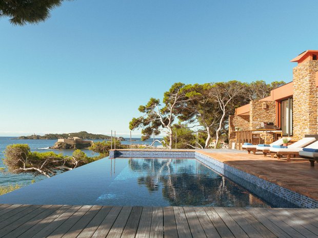 Maisons de luxe à louer à Font Brun, Carqueiranne, Provence-Alpes-Côte ...