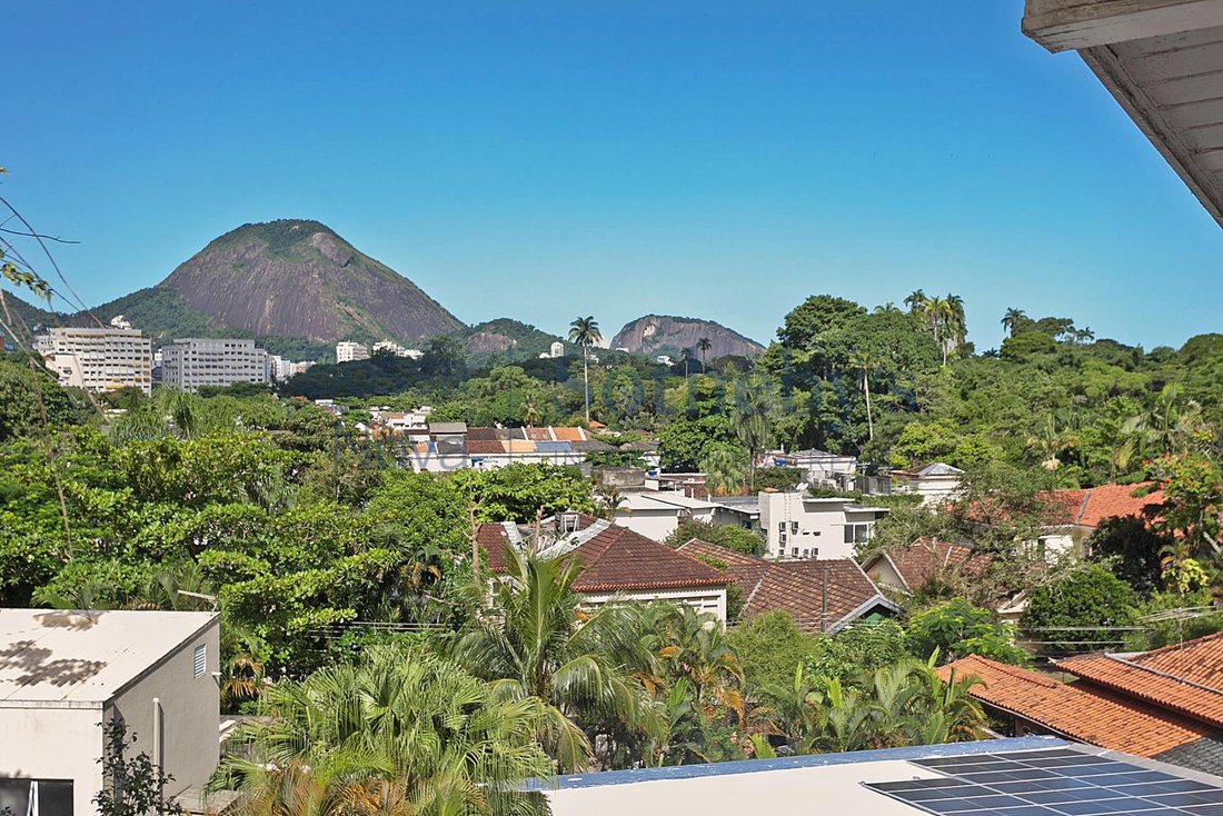 Large And Renovated House In Rio De Janeiro, State Of Rio De Janeiro ...