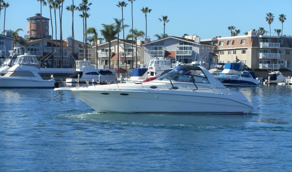 Yachts - 22 Sea Ray for sale on JamesEdition