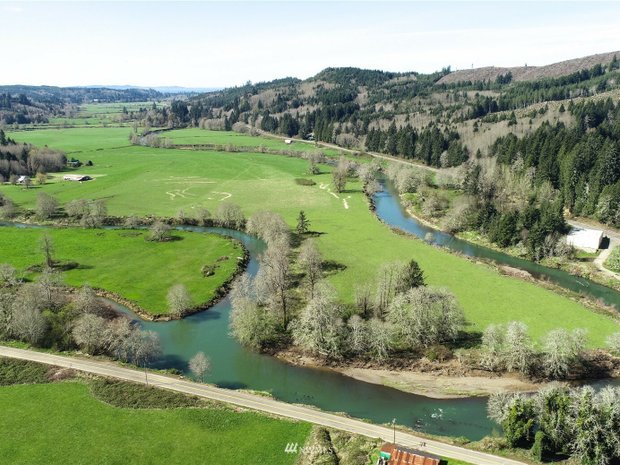 Luxury homes for sale in Grays River, Washington | JamesEdition