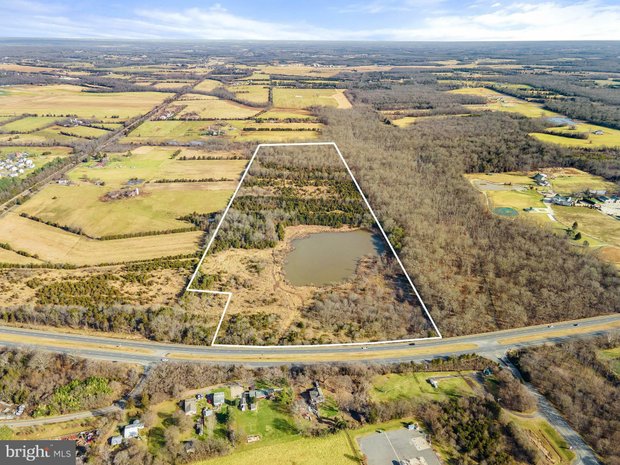 Luxury land for sale in Bealeton, Virginia | JamesEdition