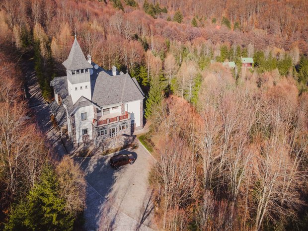 Luxury homes for sale in Romania | JamesEdition