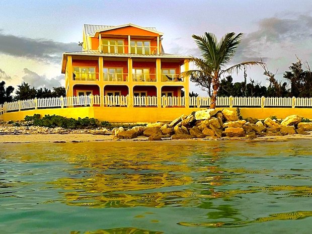 Luxury homes with garden for sale in High Rock, East Grand Bahama, The ...