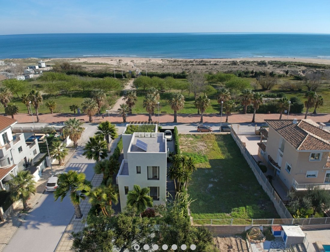 Oliva Villa In Oliva, Valencian Community, Spain For Sale (11987587)