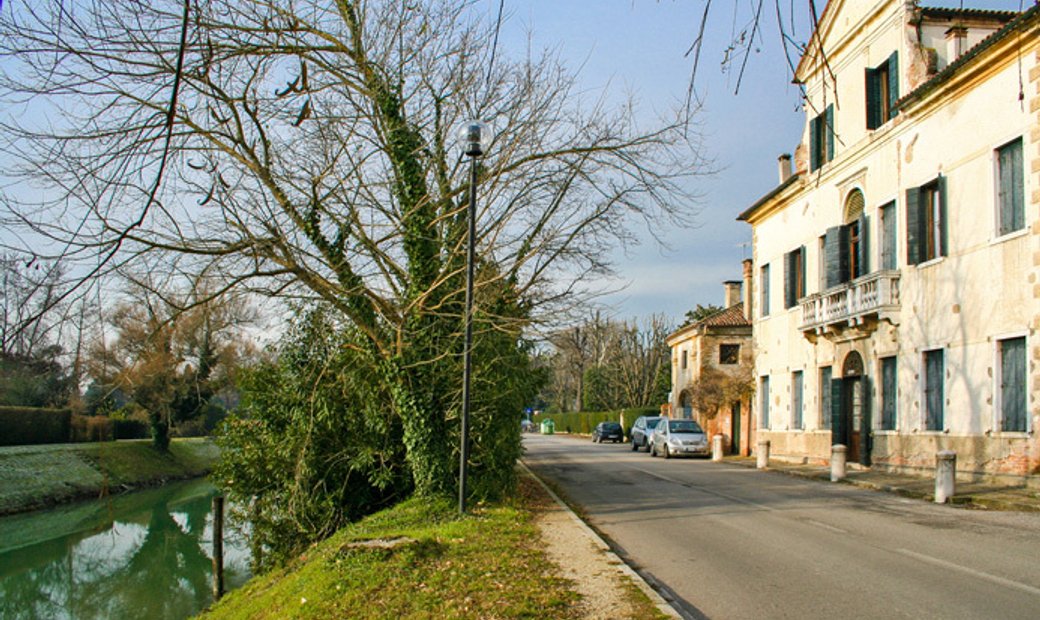 Prestigious Eighteenth Century Venetian Villa Located In In Mira ...