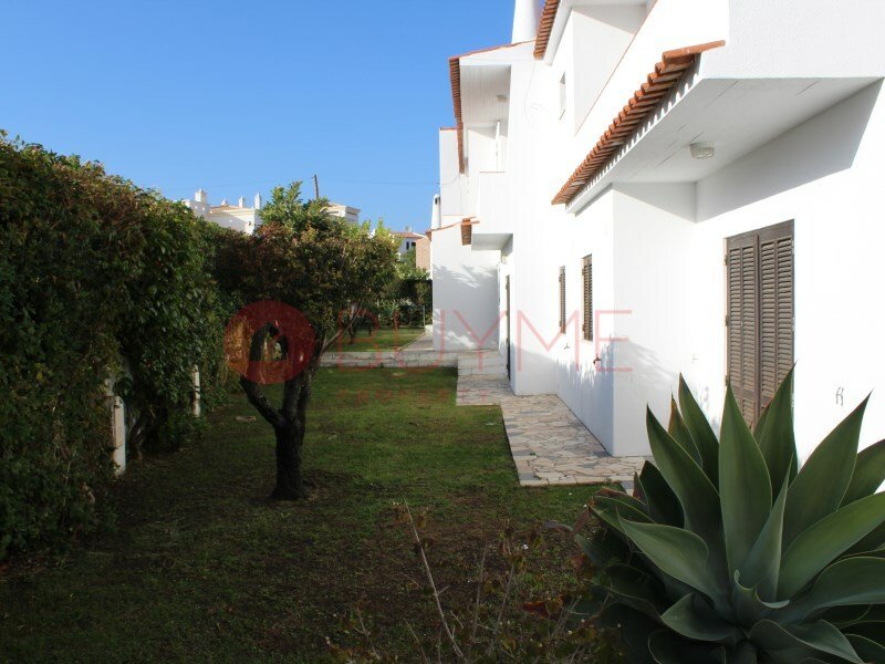 Pueblo Con 6 Apartamentos Albufeira En Albufeira, Distrito De Faro ...