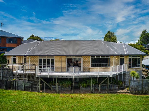 Luxury homes for sale in Te Awamutu, Waikato, New Zealand | JamesEdition