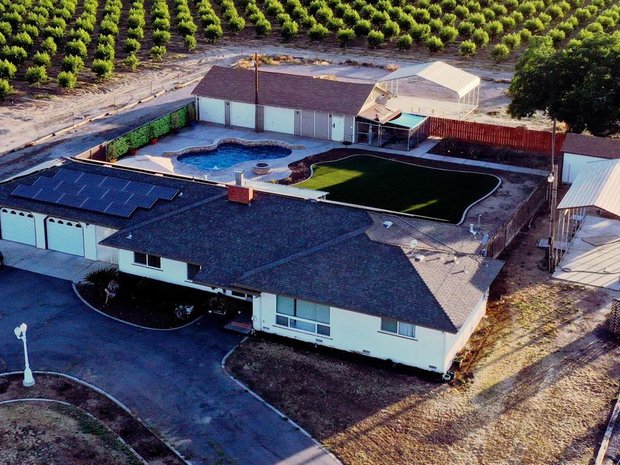 Luxury homes for sale in Dinuba, California | JamesEdition