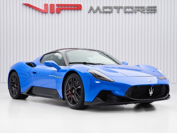 Blue Maserati MC20 for sale | JamesEdition