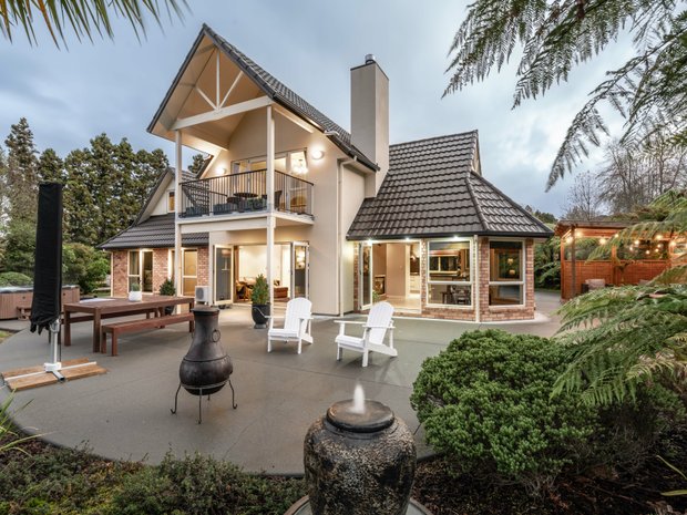Luxury homes for sale in Hamilton, Waikato, New Zealand | JamesEdition