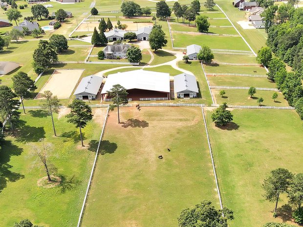 Luxury farm ranches with terrace for sale in 30248, Georgia | JamesEdition