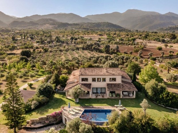 Luxury farm ranches with office for sale in Torrent de Coma Freda ...