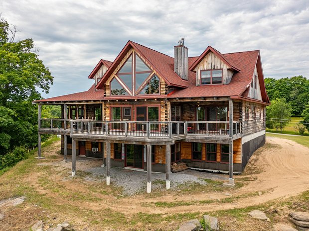 Luxury farm ranches for sale in Ontario, Canada | JamesEdition