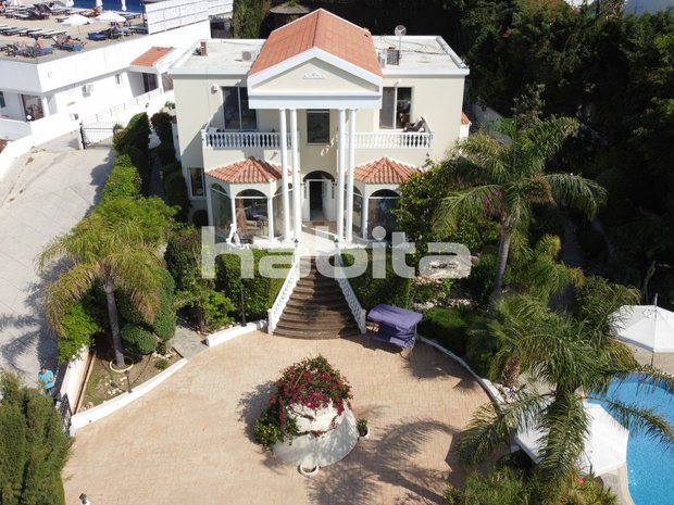 Luxury homes for sale in Cyprus | JamesEdition