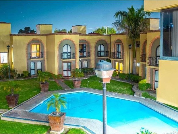 Luxury homes with pool for sale in Centro histórico de Morelia, Morelia ...