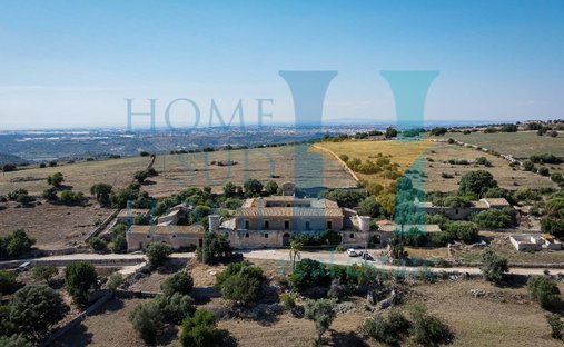 Luxury homes for sale in Ragusa, Sicily, Italy | JamesEdition
