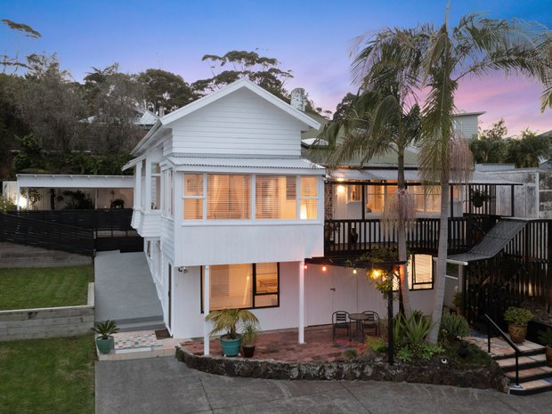 Luxury city view houses for sale in Morningside, Auckland, Auckland ...