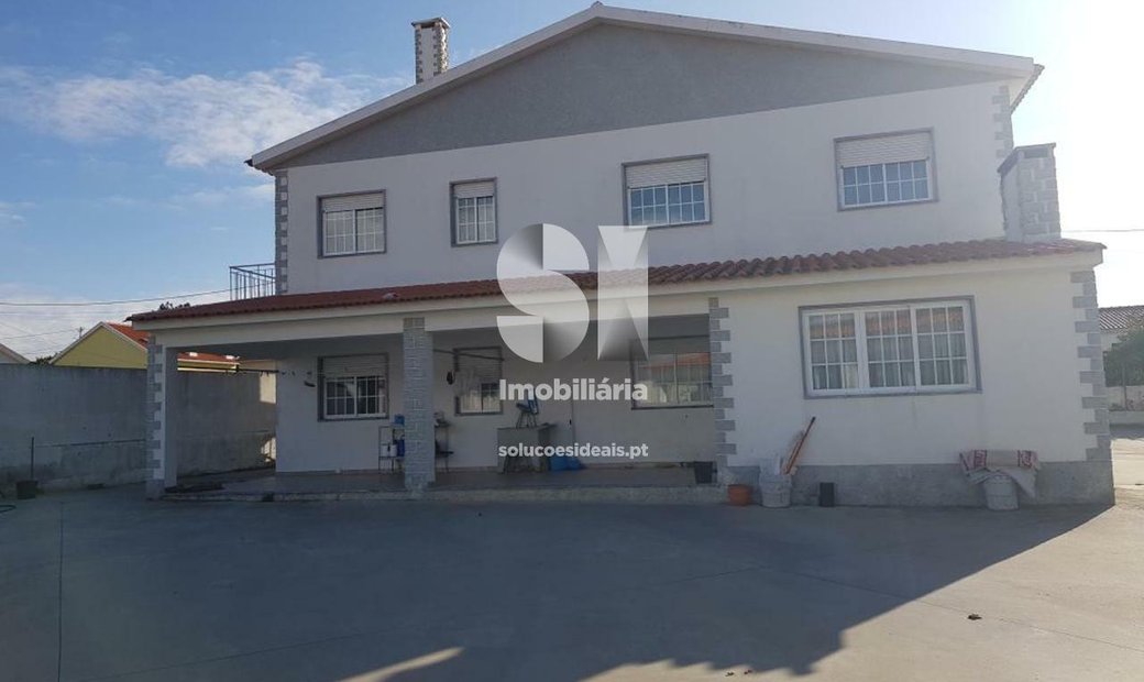 Torres Vedras Moradias In Santa Maria, Sao Pedro E Matacaes, Lisbon ...