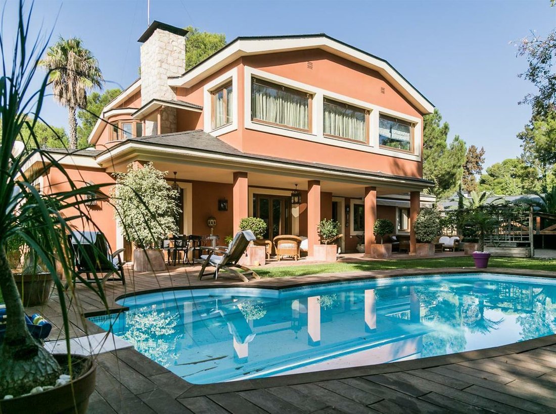 Rocafort Chalet In Rocafort, Valencian Community, Spain For Sale (12181336)