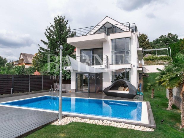 Luxury city view homes for sale in Budapest, Hungary | JamesEdition