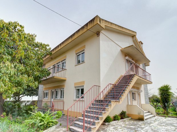 Luxury homes for sale in Fanqueiro, Loures, Lisbon, Portugal | JamesEdition