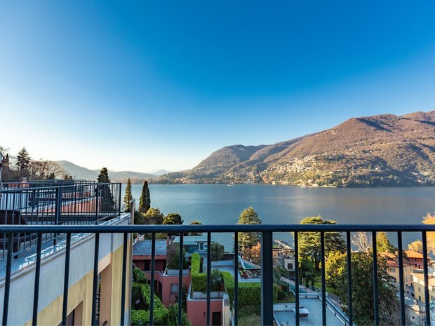 Luxury waterfront homes for sale in Lake Como, Lombardy, Italy ...