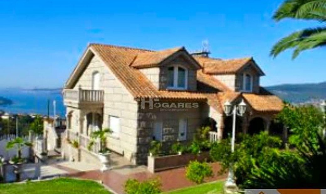 Redondela Villa In Redondela, Galicia, Spain For Sale (10770955)