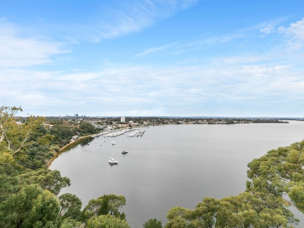 Luxury homes with terrace for sale in Mount Claremont, Western ...