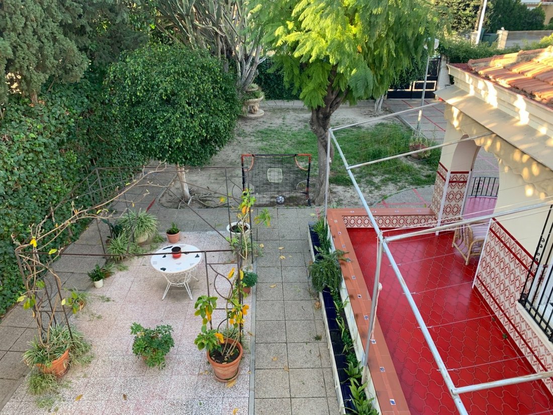 Elche Villa In Elx, Valencian Community, Spain For Sale (12206352)