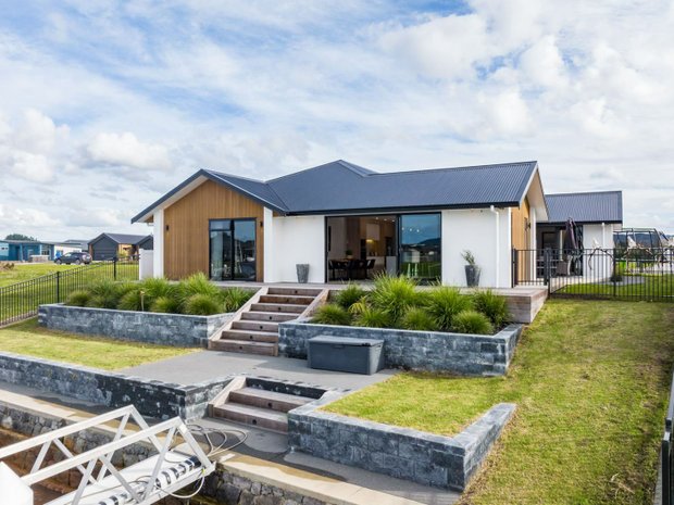 Luxury homes for sale in One Tree Point, Northland, New Zealand ...