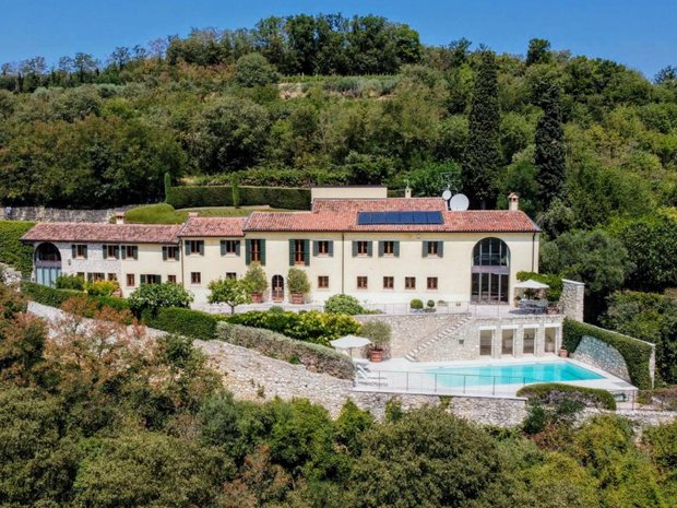 Luxury renovated farm ranches for sale in Colognola ai Colli, Veneto ...