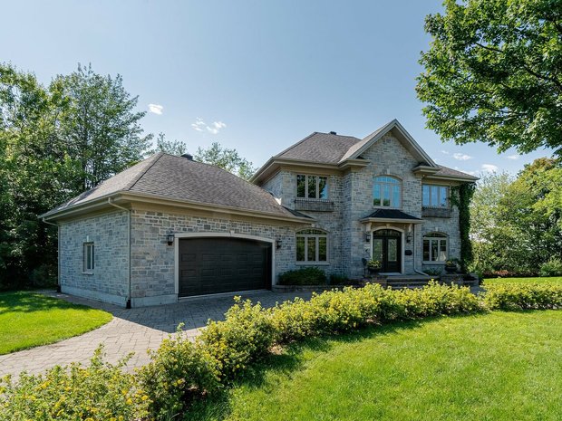 Luxury waterfront homes for sale in Pont-Rouge, Quebec, Canada ...