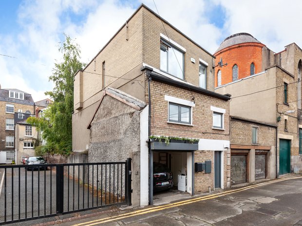 Luxury renovated homes for sale in Dublin 2, County Dublin, Ireland ...