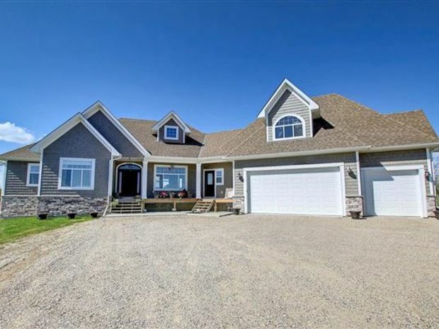 Luxury homes for sale in Rimbey, Alberta, Canada | JamesEdition