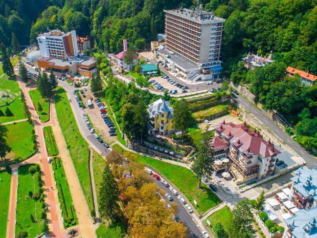 Luxury homes for sale in Slănic-Moldova, Bacău County, Romania ...