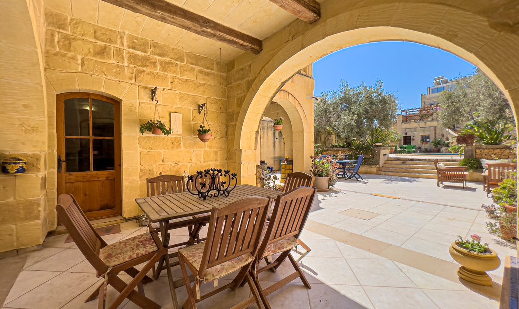Grb1091 Spacious Character Farmhouse With Large Entertainment In Gharb ...