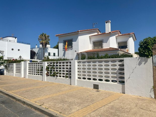 Luxury water view homes for sale in Islantilla, Andalusia, Spain ...
