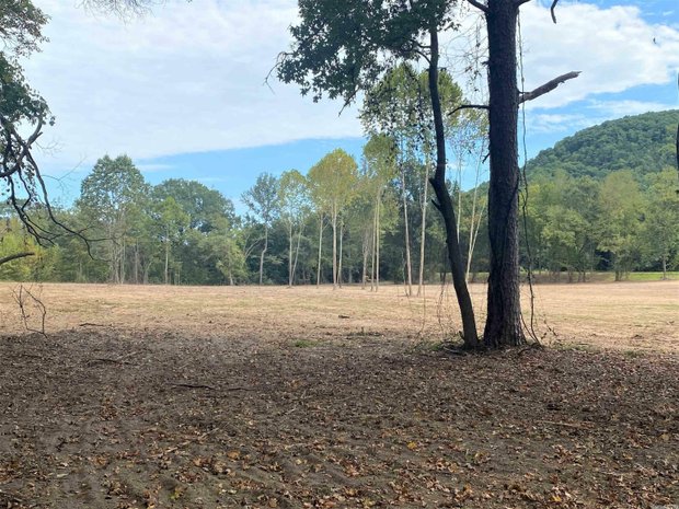 Luxury homes for sale in 72501, Arkansas | JamesEdition