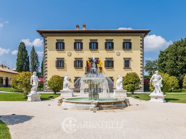 Luxury villas for sale in Valiano, Tuscany, Italy | JamesEdition