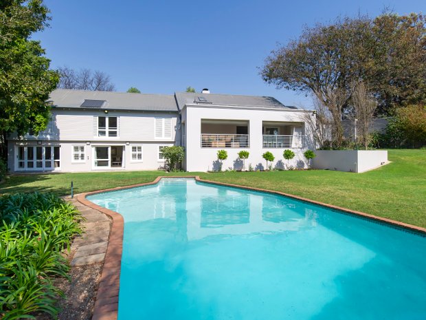 Luxury modern houses for sale in Bryanston, Johannesburg, Gauteng ...